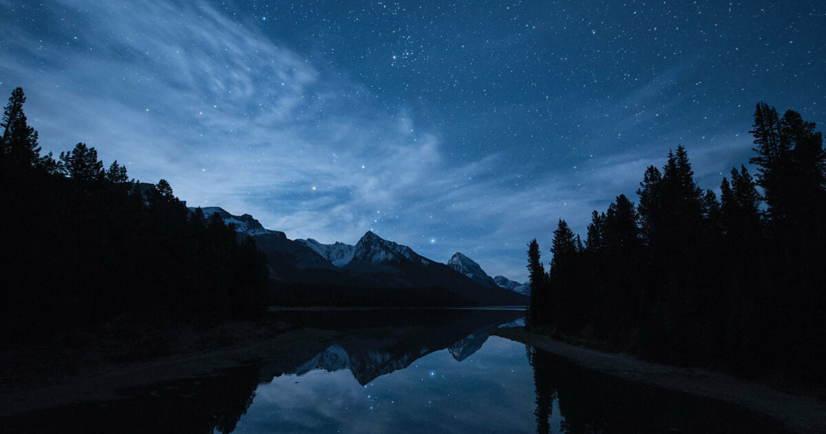 HI Canada | 8 things to do by moonlight in Jasper